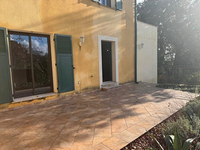 Appartement à louer - Lorgues - 2 pièces - 1 chambre