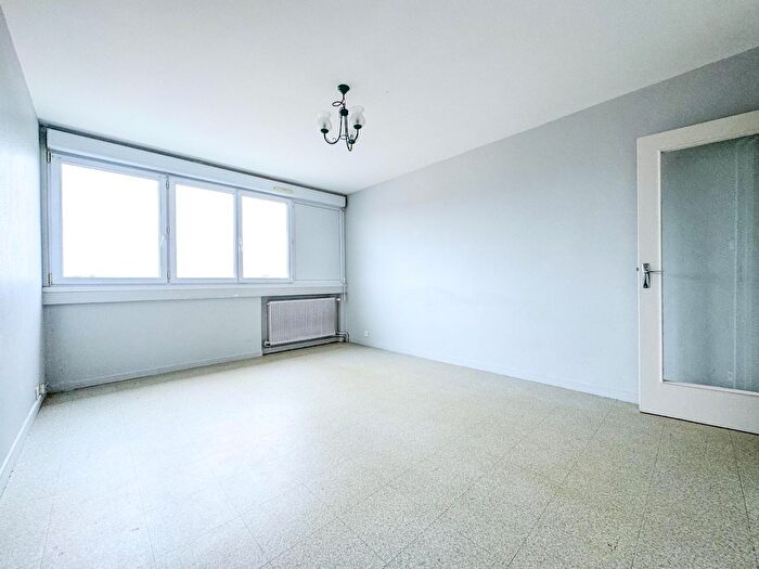 Appartement à louer - Mâcon, Flacé, Liberté - 1 pièce