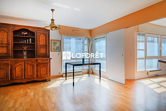 Paris 4ème, Saint-Merri : Appartement 3 pièces à vendre