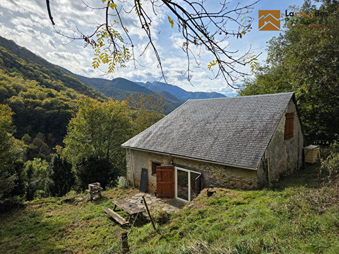 Maison à vendre - Esparros - 2 pièces - 1 chambre