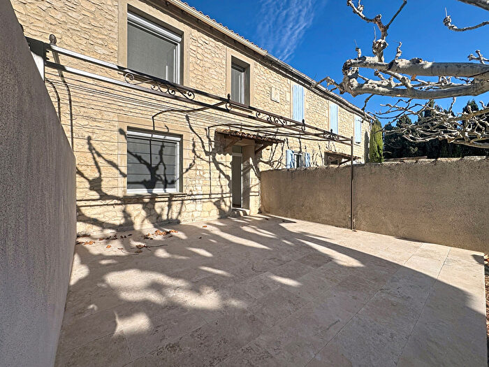 Maison à louer - Saint-Rémy-de-Provence - 4 pièces - 2 chambres