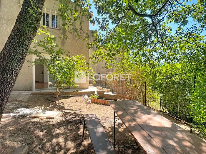 Appartement 1 pièce à louer - Cuges-les-Pins