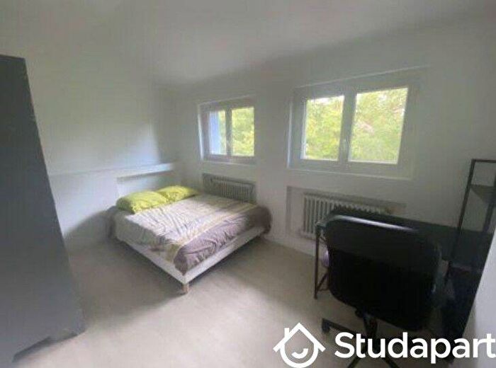 Maison à louer - Mairie-Centre Nord, Nemours - 12 pièces