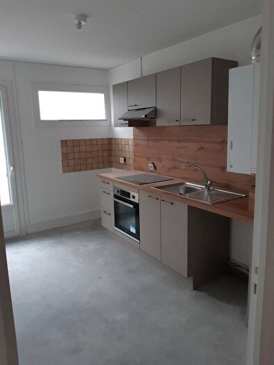 Appartement à louer - Charras, Clermont Ferrand - 3 pièces - 2 chambres