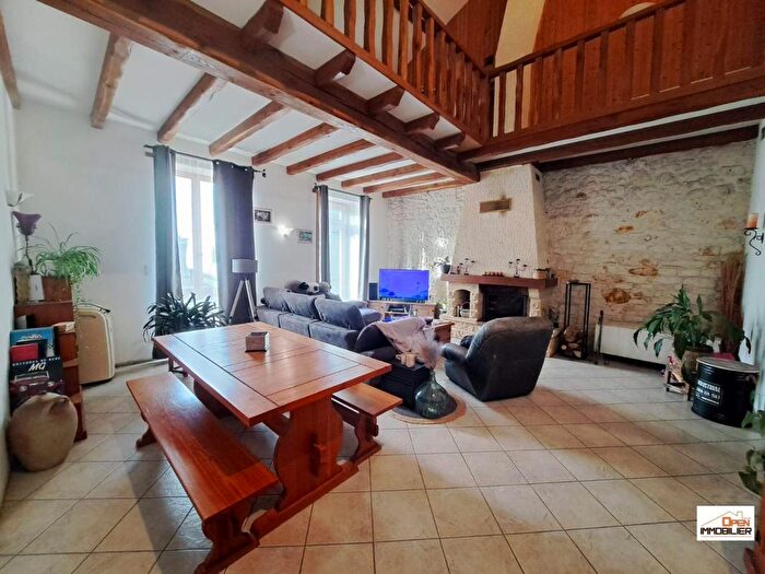 Maison 8 pièces à vendre à Saint-Sigismond-de-Clermont