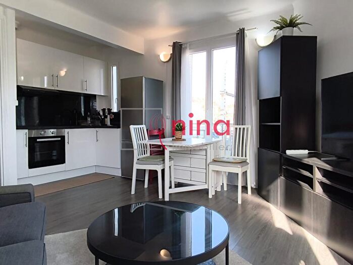 Appartement à louer - Alfortville, Mairie, Gare - 2 pièces - 1 chambre