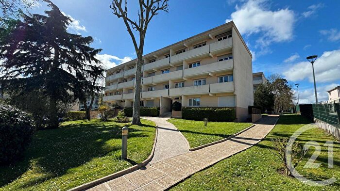 Appartement 2 pièces à Saint-Fargeau-Ponthierry, à louer