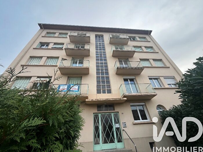 Appartement à vendre - Oyonnax, Centre-ville, Niermes, Geilles, Croix Rousse - 5 pièces - 4 chambres
