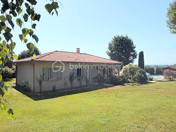 Maison 6 pièces à Miélan, à vendre