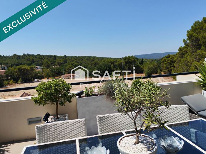 Châteauneuf-le-Rouge - Appartement 4 pièces à vendre