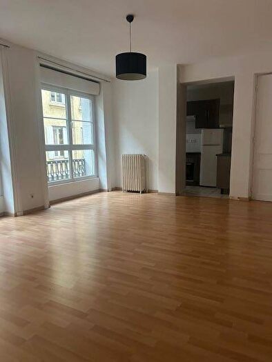 Appartement à louer - Hyper Centre-Vieille Ville, Saint-Étienne - 3 pièces - 2 chambres