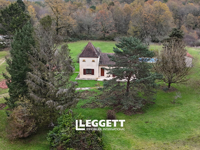 Maison à vendre - Pressignac-Vicq - 5 pièces - 4 chambres