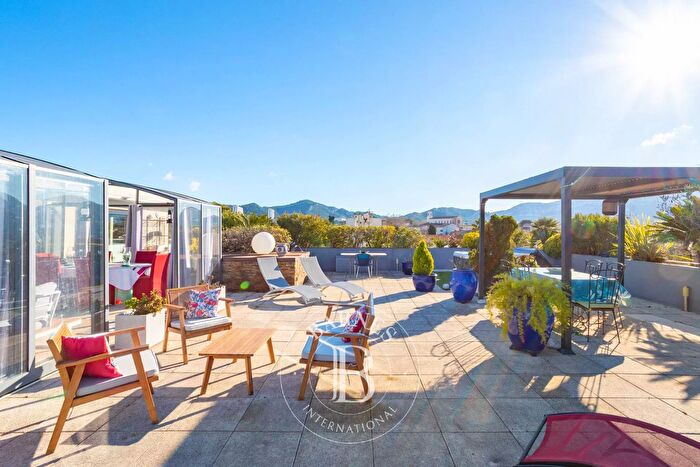 Appartement à vendre - Marseille e , Mazargues - 4 pièces - 3 chambres