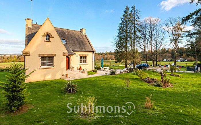 Maison à vendre - Caro - 7 pièces - 3 chambres
