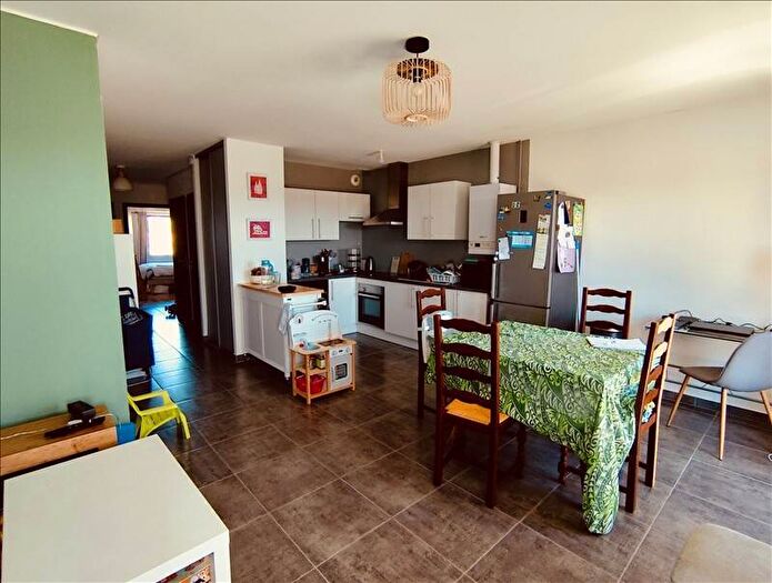 Centre Ville-Chenevières-Parc, Essey-lès-Nancy : Appartement 3 pièces à louer