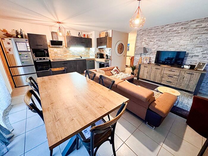 Appartement à vendre - Bonneville - 4 pièces - 3 chambres