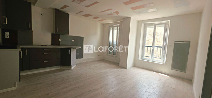 Saint-Denis, Centre-ville, Basilique : Appartement 1 pièce à vendre