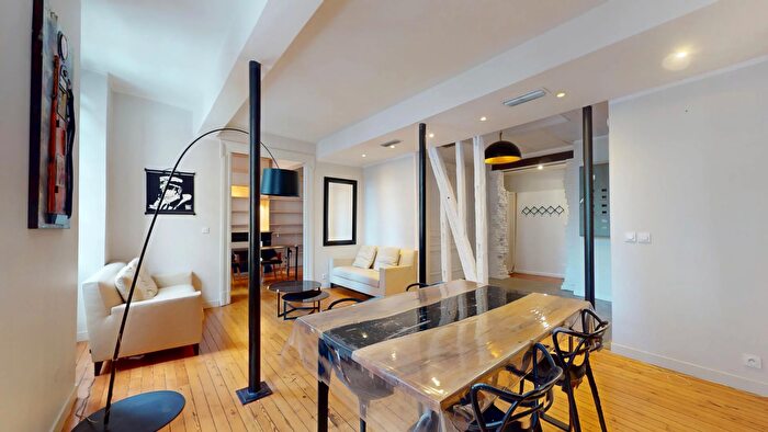 Appartement à louer - Toulouse, Les Carmes-Esquirol - 3 pièces - 2 chambres