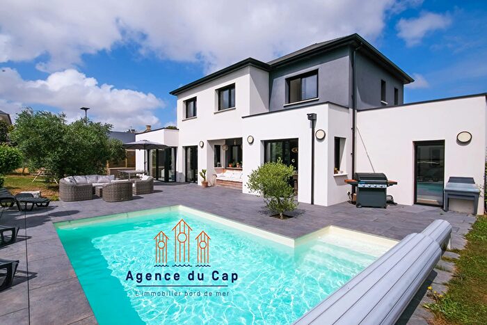 Maison à vendre - Douvres-la-Délivrande - 8 pièces - 5 chambres