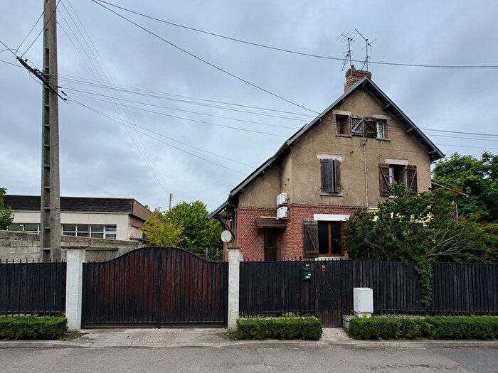 Maison 5 pièces à vendre à Creil, Voltaire, Gare