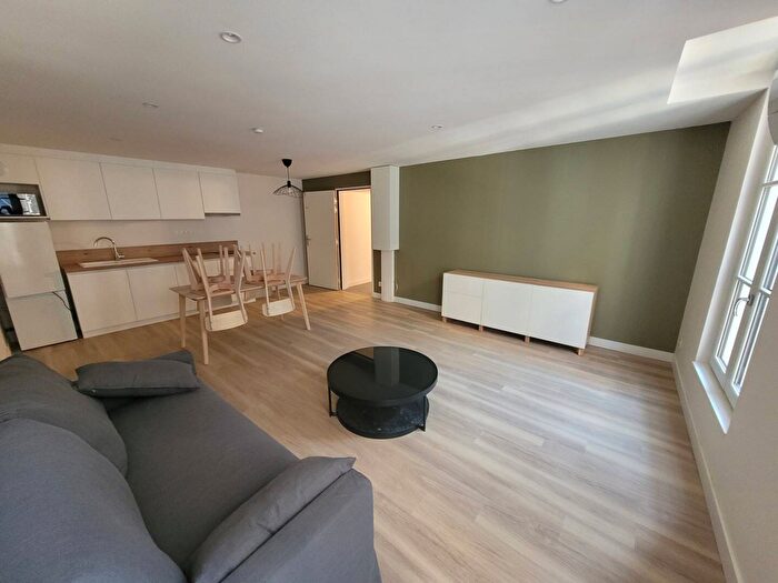 Appartement à louer - Auch - 2 pièces - 1 chambre