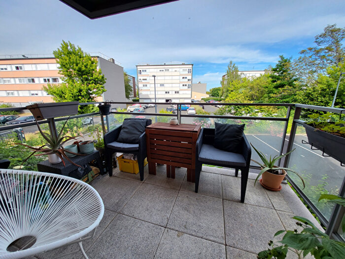 Appartement à louer - Aulnat - 2 pièces - 1 chambre