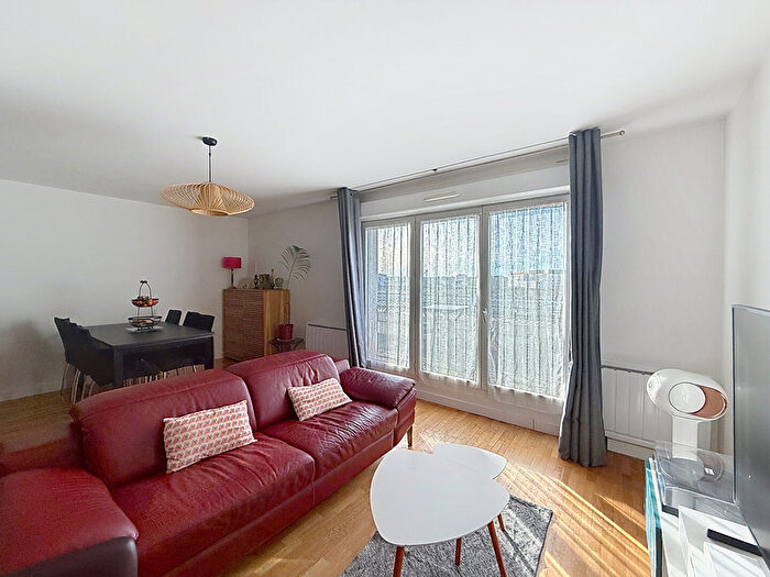 Appartement à vendre - Le Plessis-Robinson, Centre commercial - 5 pièces - 4 chambres