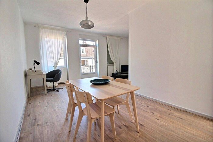 Appartement à louer - Saint Laurent-Molette, Le Creusot - 2 pièces - 1 chambre