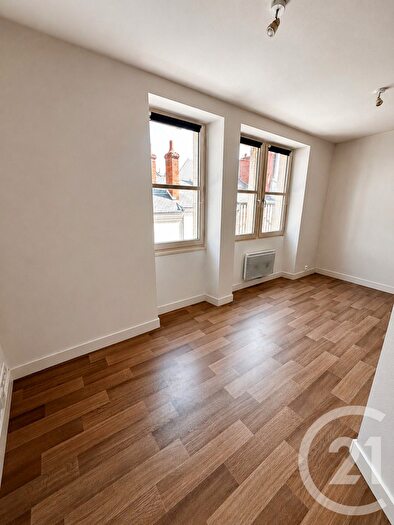 Appartement 1 pièce à Orléans, Bourgogne, Saint-Euverte, à louer