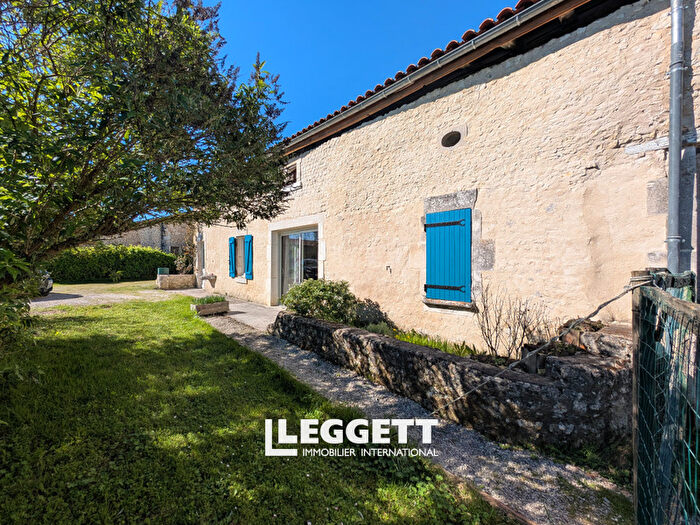 Maison à vendre - Condéon - 6 pièces - 4 chambres