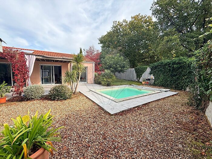 Maison à vendre - Royan, La Garenne - 3 pièces - 2 chambres