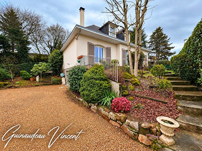 Maison 7 pièces à vendre à Cholet, Bretagne