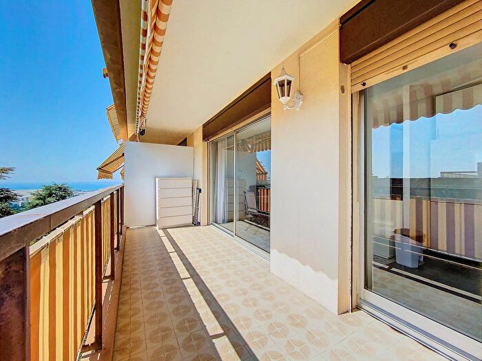 Appartement à louer - Nice, Lanterne - 1 pièce