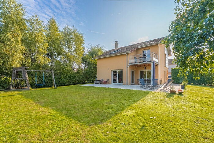 Maison à vendre - Ornex - 7 pièces - 5 chambres