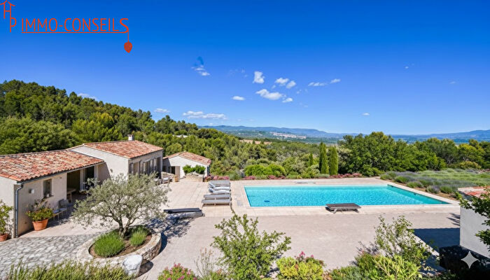 Maison à vendre - Joucas - 7 pièces - 5 chambres