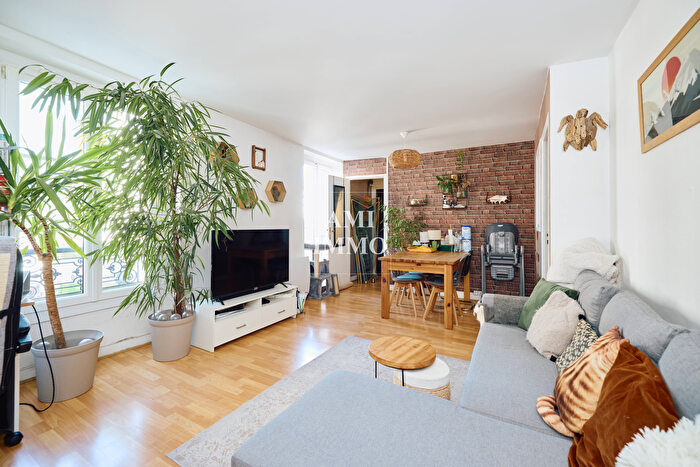Appartement 3 pièces à vendre - Bourg-la-Reine, Tromière, Nord Est