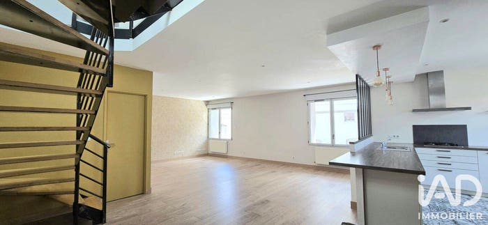 Le Bernay-Valfuret-La Rivière, Saint-Étienne - Appartement 4 pièces à louer