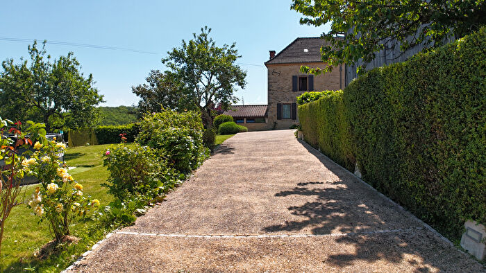Maison à vendre - Gourdon - 10 pièces - 5 chambres