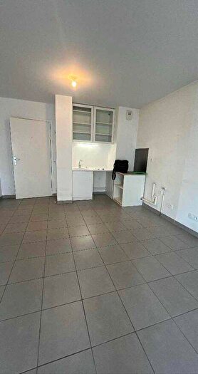 Appartement 3 pièces à Saint Louis, Lyon 7ème arrondissement, à louer