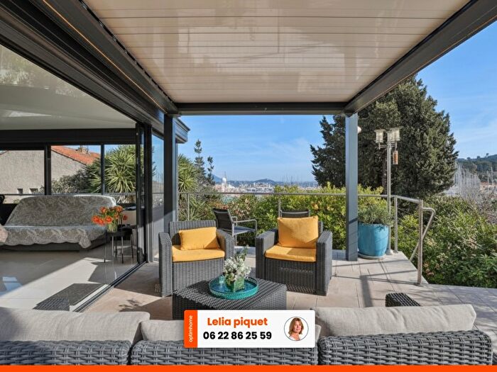 Maison à vendre - Saint-Mandrier-sur-Mer - 10 pièces - 7 chambres