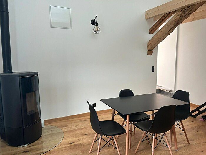 Ouest, Ville-la-Grand : Appartement 4 pièces à louer