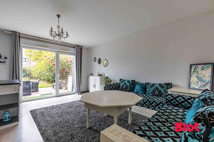 Maison à vendre - Vezin-le-Coquet - 5 pièces - 4 chambres