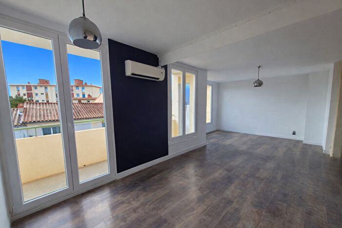 Appartement à vendre - Perpignan, Moyen-Vernet - 4 pièces - 3 chambres
