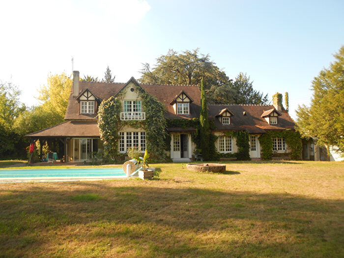 Maison à vendre - Montgivray - 8 pièces - 5 chambres