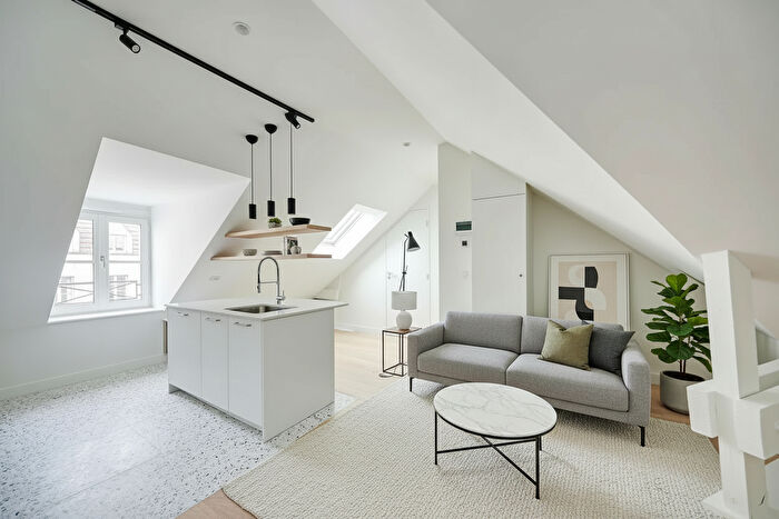 Appartement à vendre - Saint-Germain-en-Laye, Centre-ville, Quartiers forestiers - 2 pièces - 1 chambre