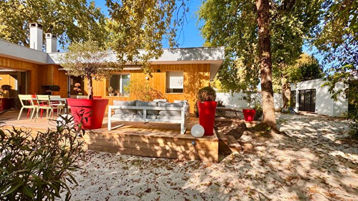 Maison à vendre - Andernos-les-Bains, Broustey, Falgouët - 6 pièces - 5 chambres