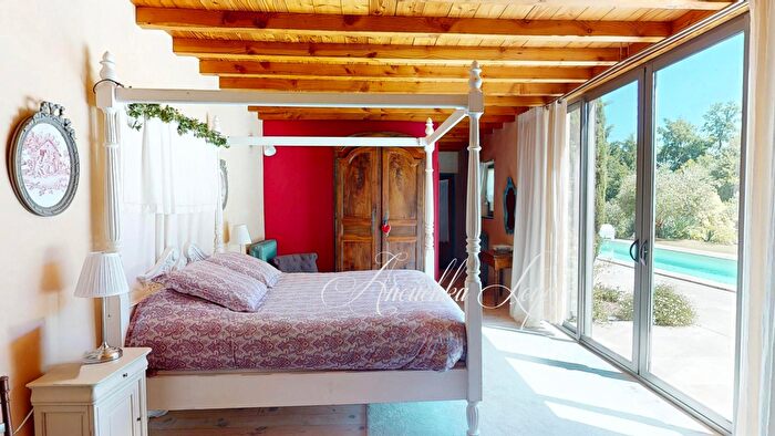 Maison 9 pièces à Roaillan, à vendre