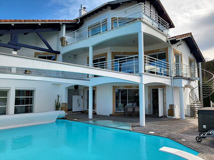 Maison à vendre - Bidart - 6 pièces - 5 chambres