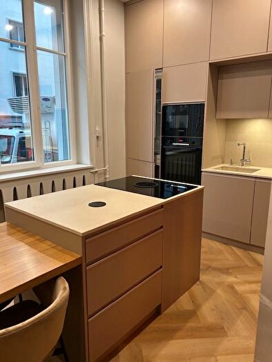 Appartement à louer - Lyon e , Les Brotteaux - 2 pièces - 1 chambre