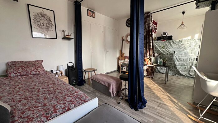 Appartement à vendre - Plaisir, Ebisoires - 1 pièce